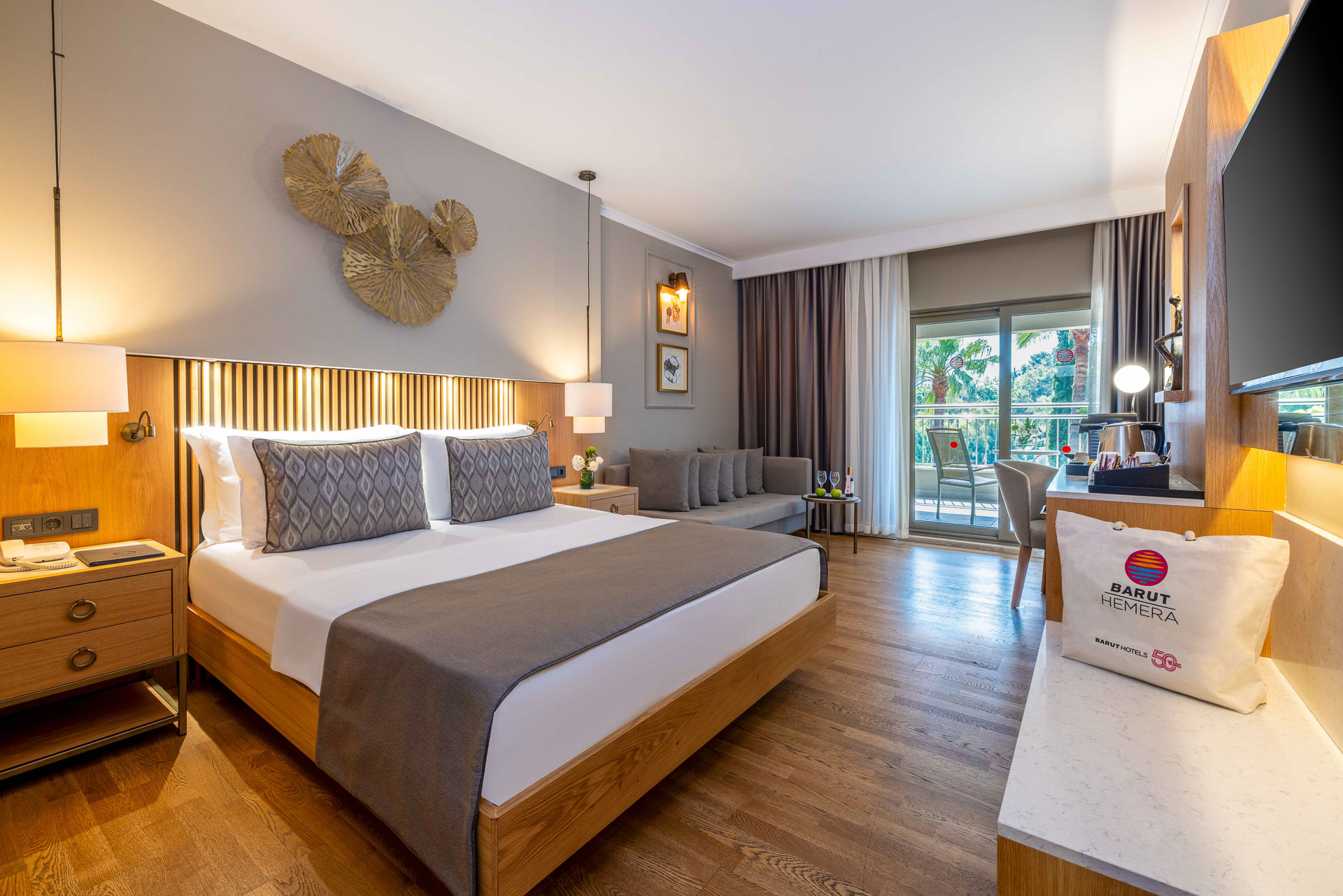 Superior Side-Sea View Room