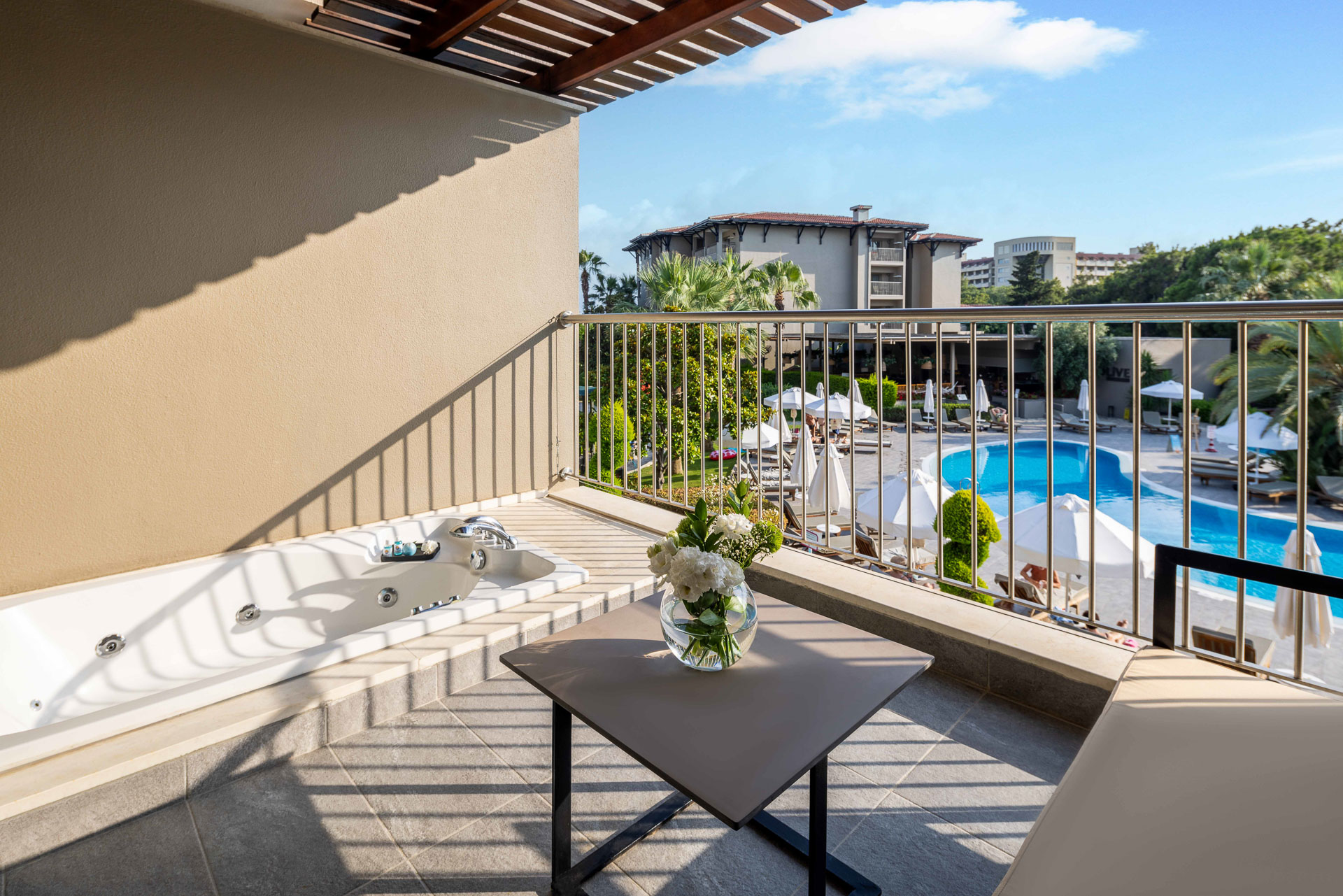 Deluxe Room with Jacuzzi on the Balcony